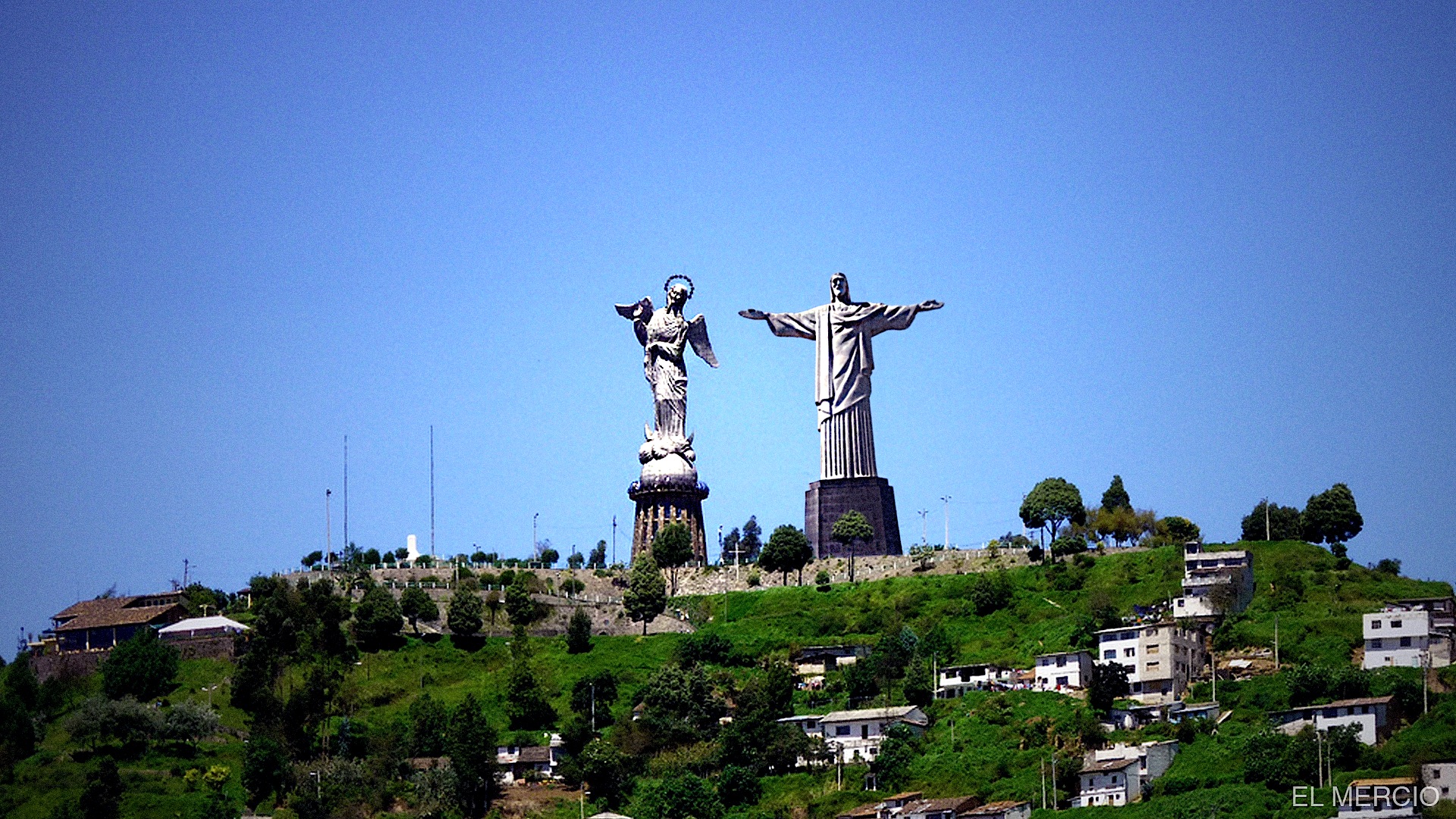 Cristo Redentor no soportó la humillación de su país y se mudó al Panecillo